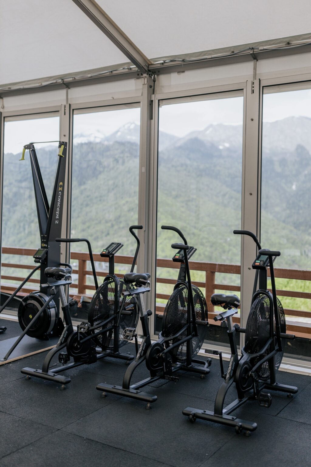 hopelinesports.com – Sports & Fitness materials store in Kigali | Rwanda